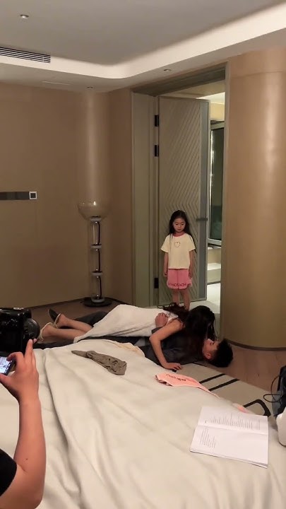 Zhai Yiying#翟一莹 &Huang Wenbo #黄文博 behind-the-scenes footage #chinesedrama #drama #romance #movie ...