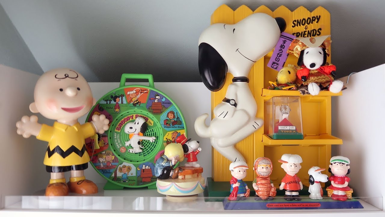 Snoopy Room Tour - 2019 - Peanuts Collection | CollectPeanuts.com - YouTube