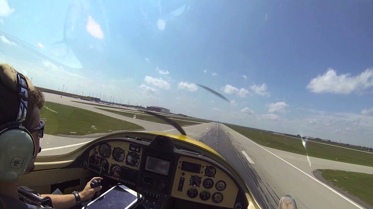 low approach Leipzig/Halle EDDP - YouTube