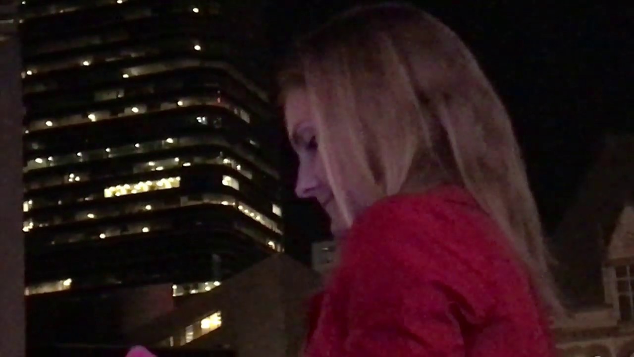 Drake makes suprise appearance at City Hall in Toronto on Canada Day ...