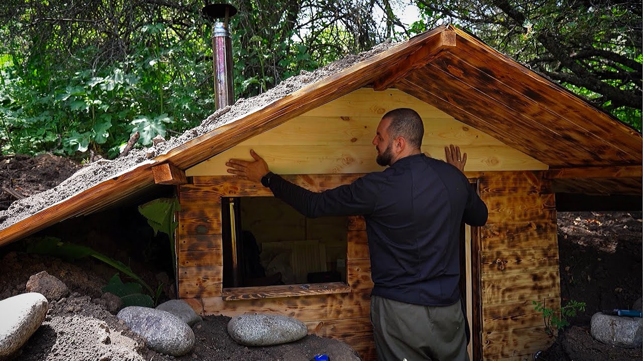 Cabin construction in the mountains, Solo BUSHCRAFT. Survival and ...