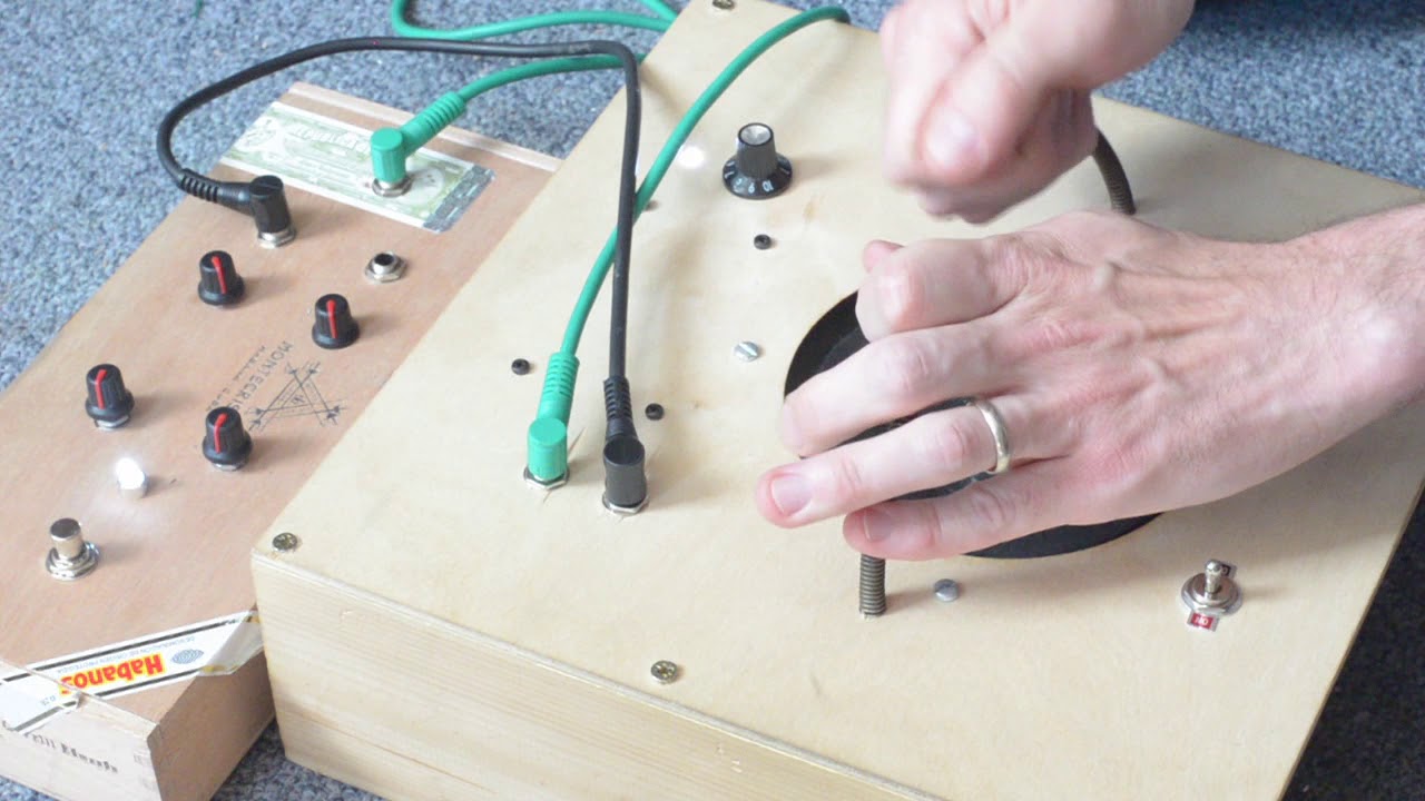Squigglebox demo - YouTube