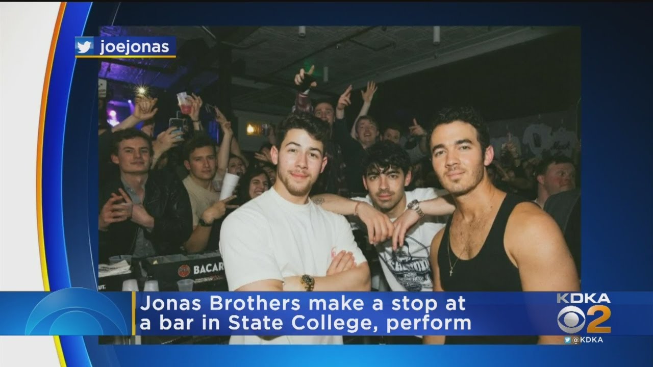 The Jonas Brothers Surprise Patrons At State College Bar - YouTube