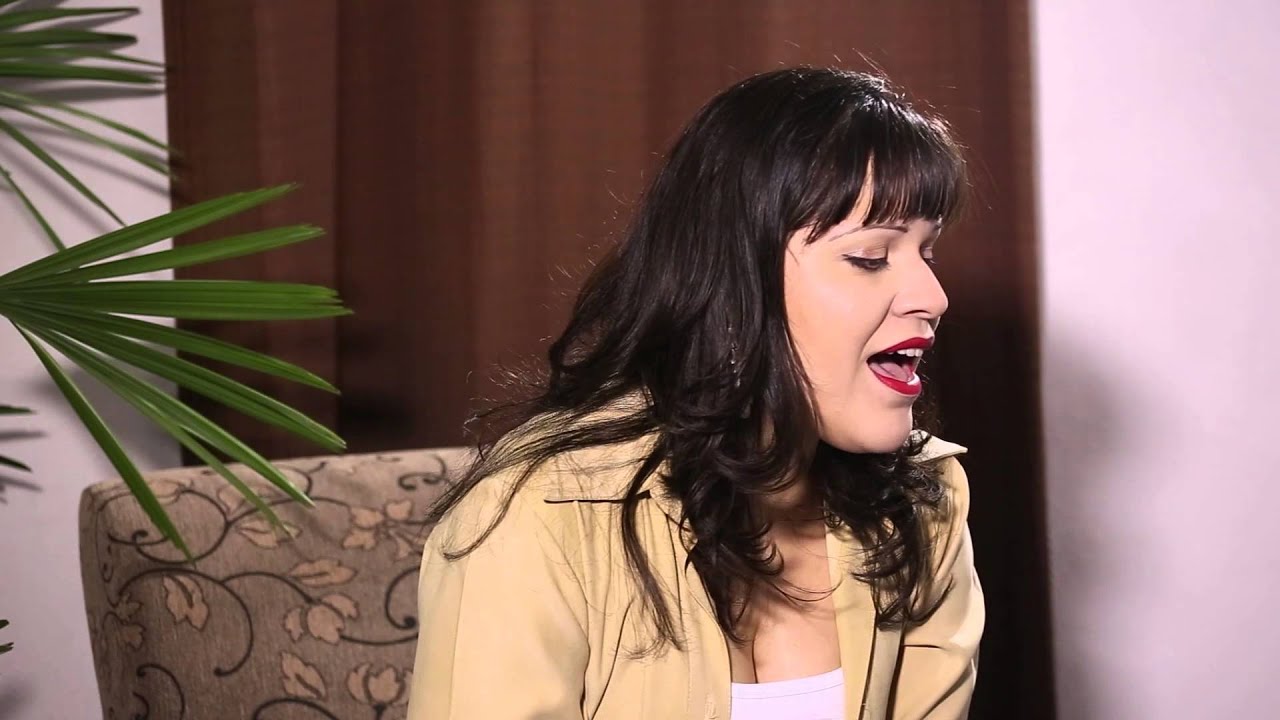 Daniely Colella & Moisés Mendonça - Piano & Voz - YouTube