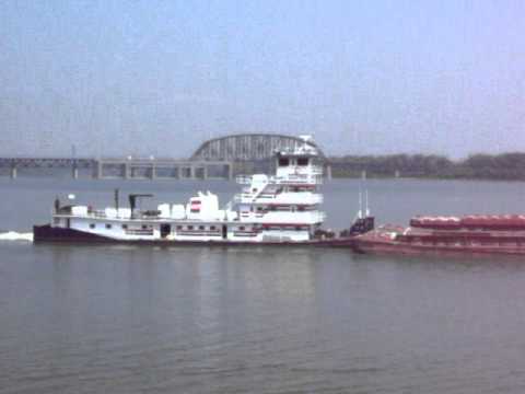 The M/V MARY HARTER pushes coal barges upriver at Louisville, KY - YouTube