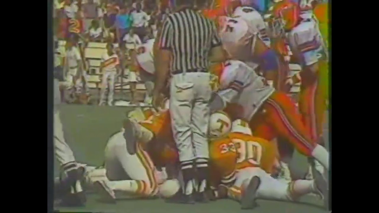 1984 Florida Gators at Tennessee Volunteers Williams forces fumble ...