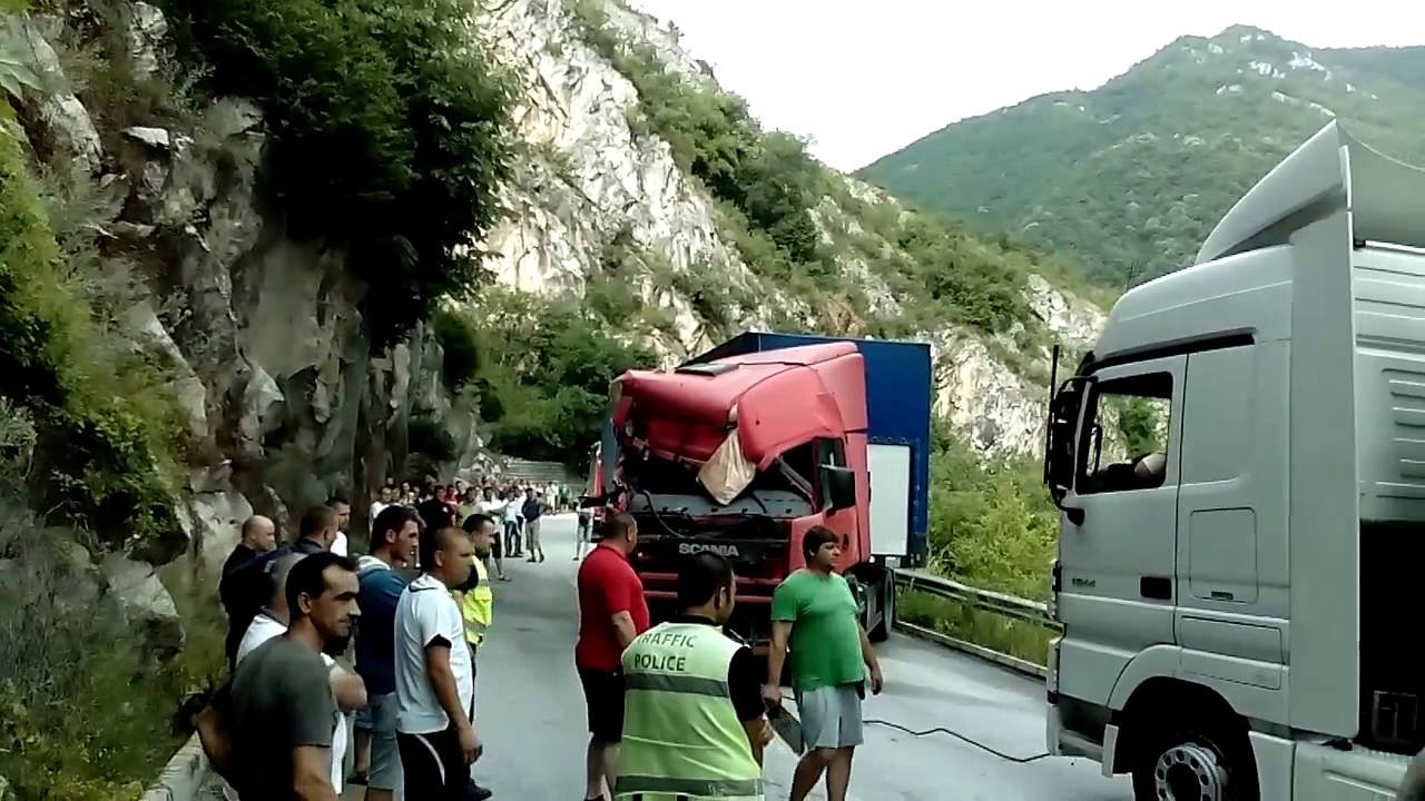 Scania crash accident - YouTube