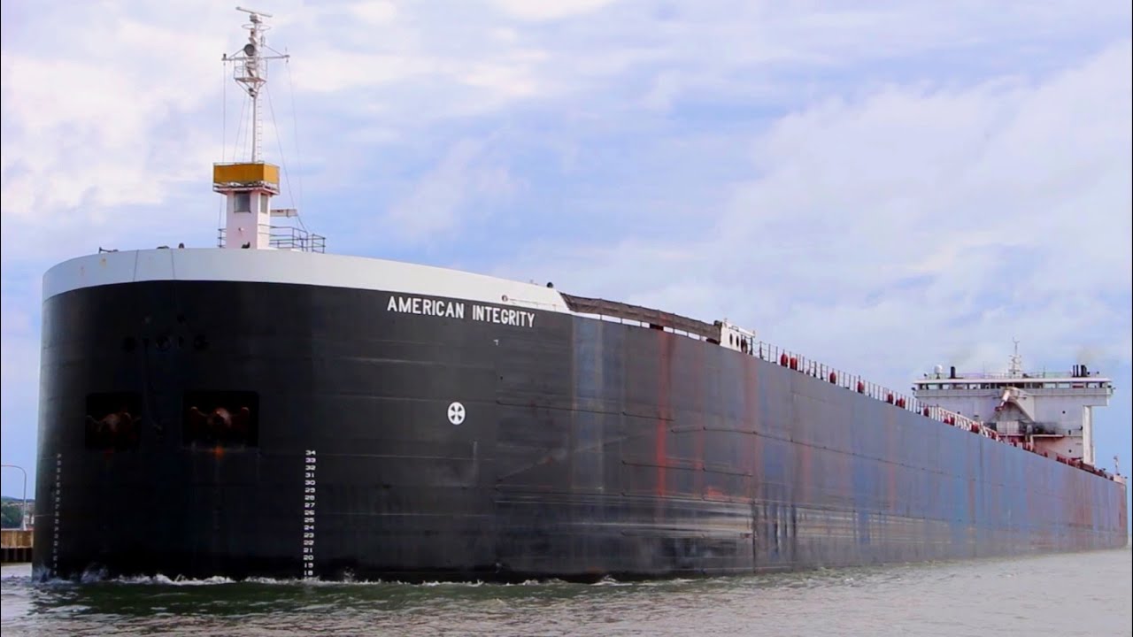 American Integrity - A Full Blast Salute and a Bulldog! - YouTube