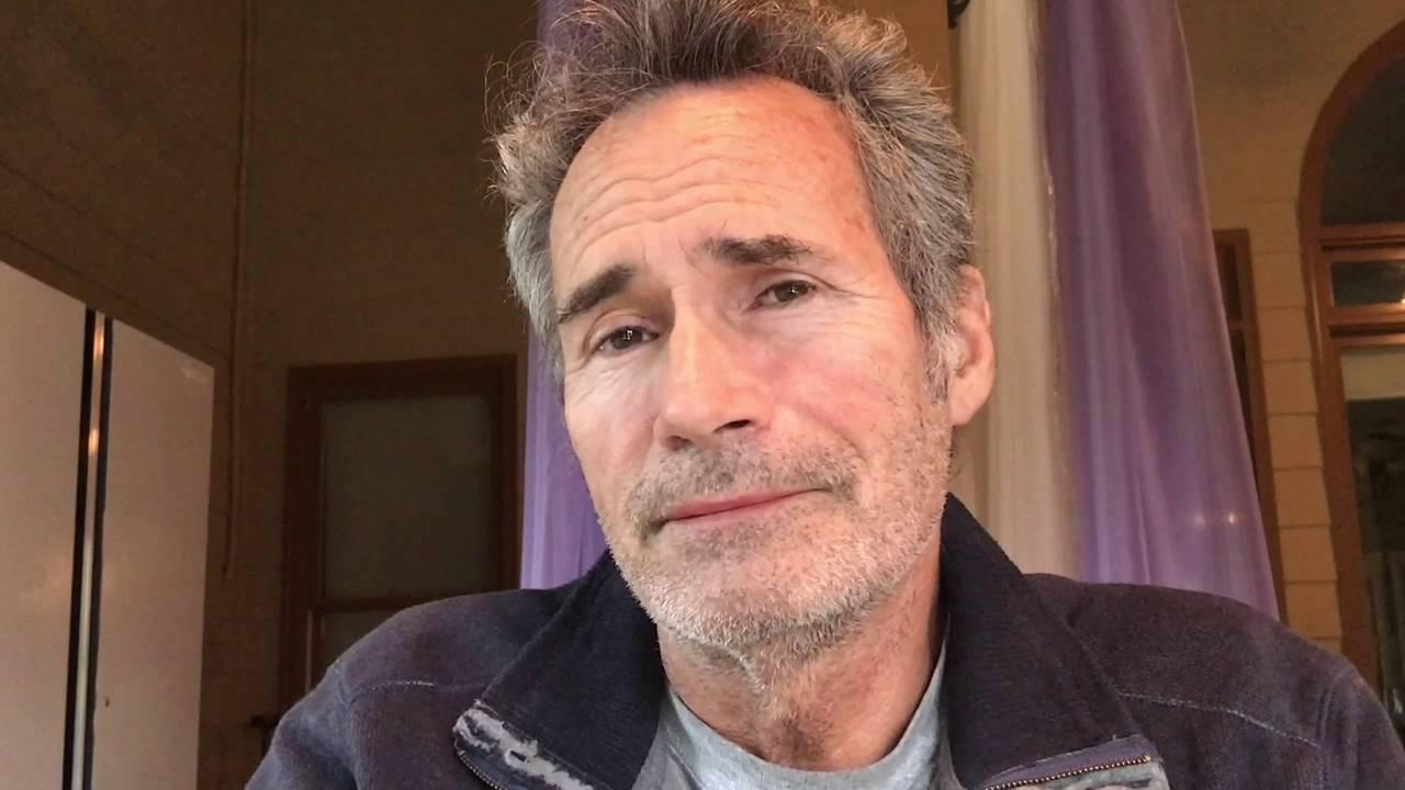 WHO SHOULD I VOTE FOR? Coffee with David Heavener - YouTube