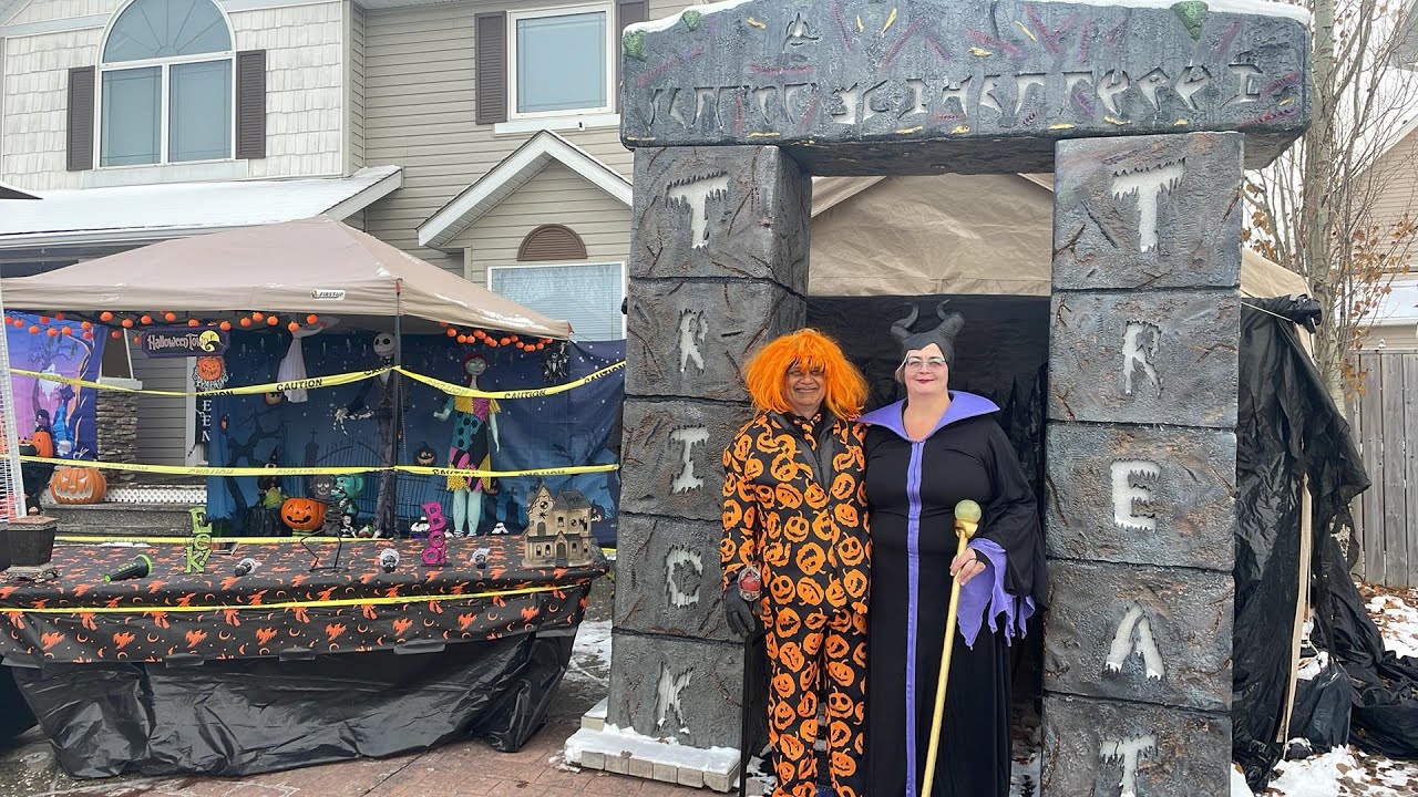 Fixes' 3rd Annual Not So Spooky Haunted House Preview! - YouTube