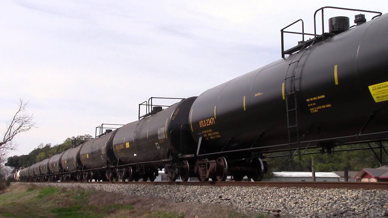 UP 3942 Long Hood Foward (12/17/14) Hester, LA HD - YouTube
