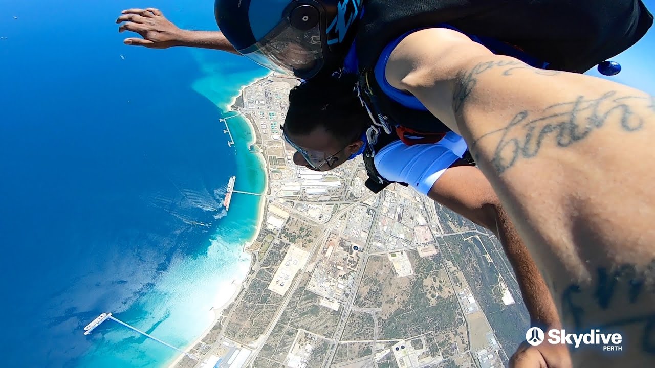 Skydiving 15000ft Rockingham, WA - YouTube