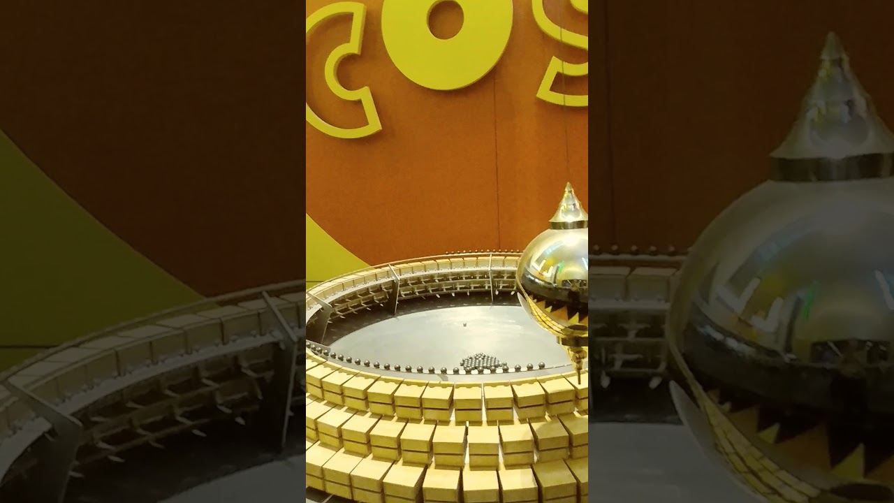 COSI Foucault Pendulum Clock - YouTube