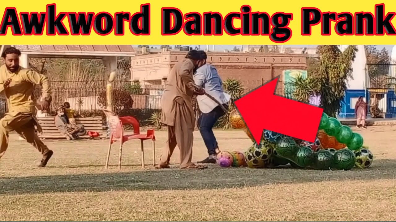 Awkward Dancing Prank | Prank in Pakistan | Chiniot Prank tv - YouTube