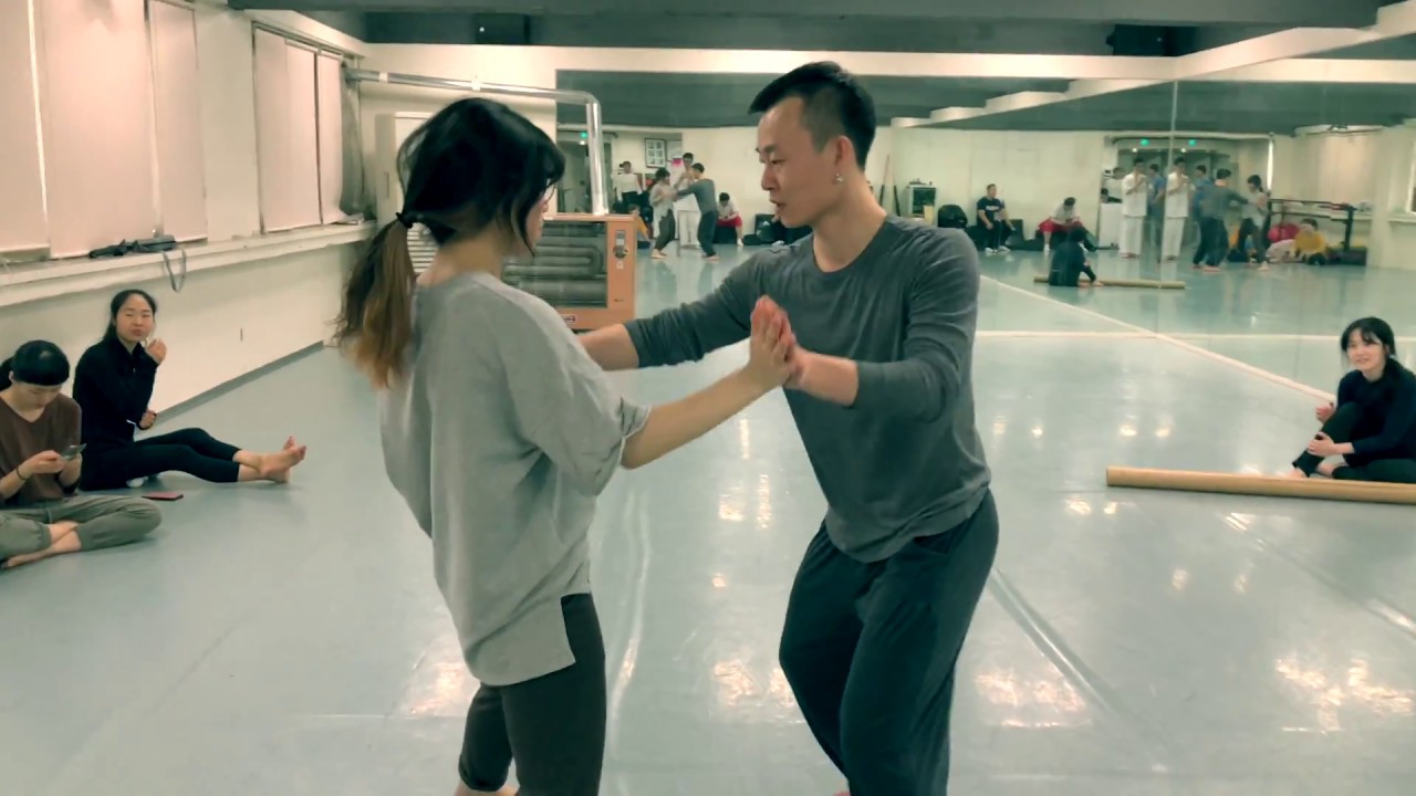 How to Do the Horse Stance in contemporary dance with martial arts ...