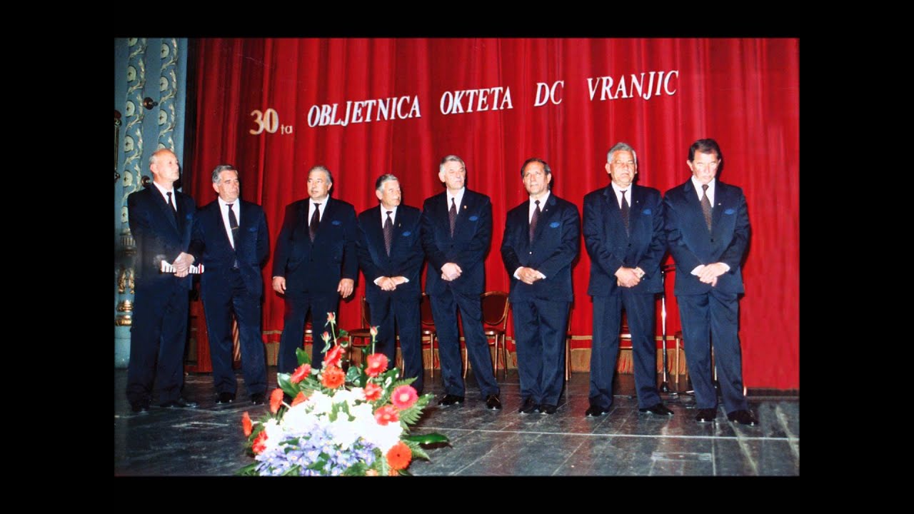 Oktet DC Vranjic - Ispod ponistre - YouTube