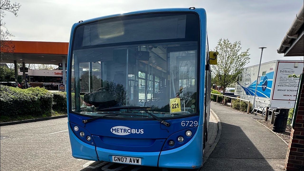 *Beastly E200!!*GN07 AVW Metrobus 07Reg ADL Enviro200 - YouTube