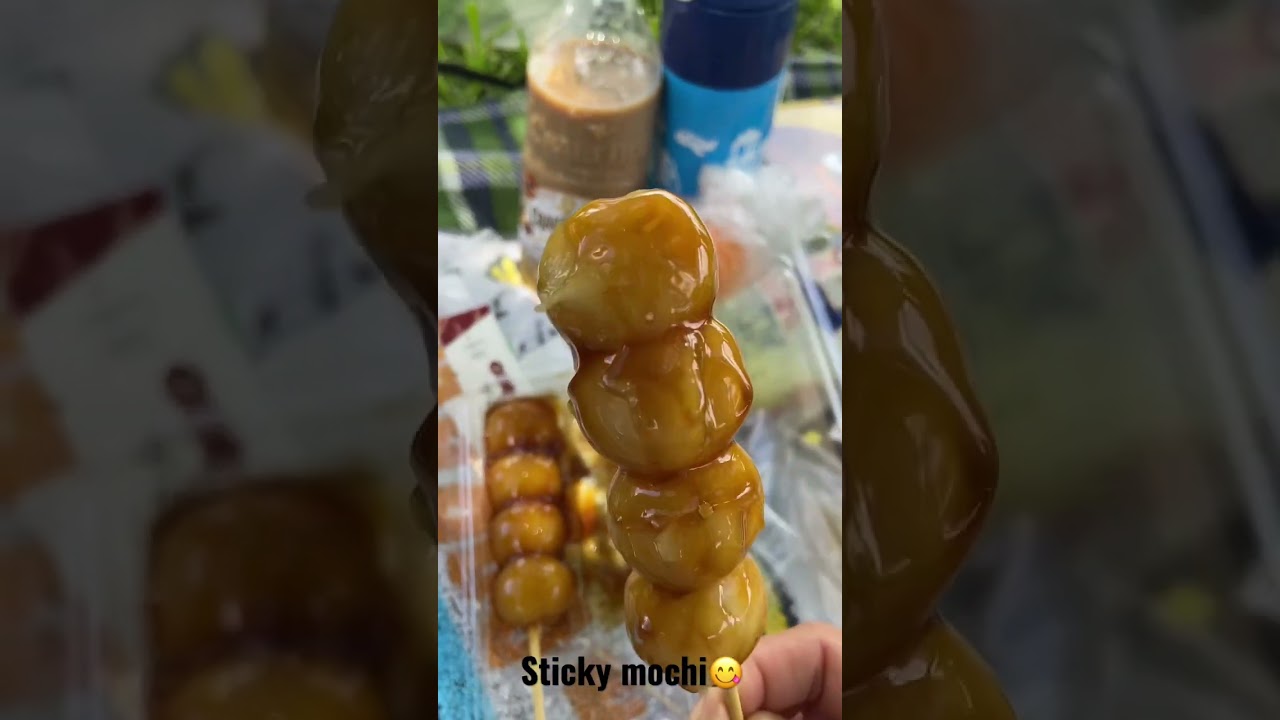 Japanese sticky mochi!Oishii - YouTube