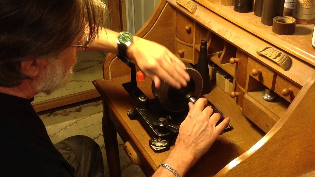 1878 tinfoil phonograph / new steel stylus - YouTube