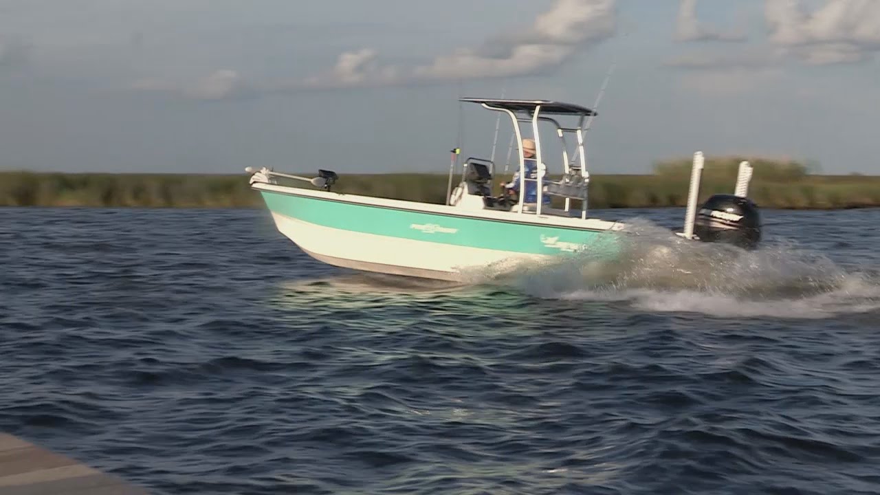 FOX Sports Outdoors Barry Stokes on the new Mako Pro Skiff 21 - YouTube