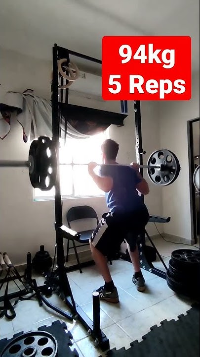 94kg en sentadillas para 5 repeticiones con 65kg de peso corporal - YouTube