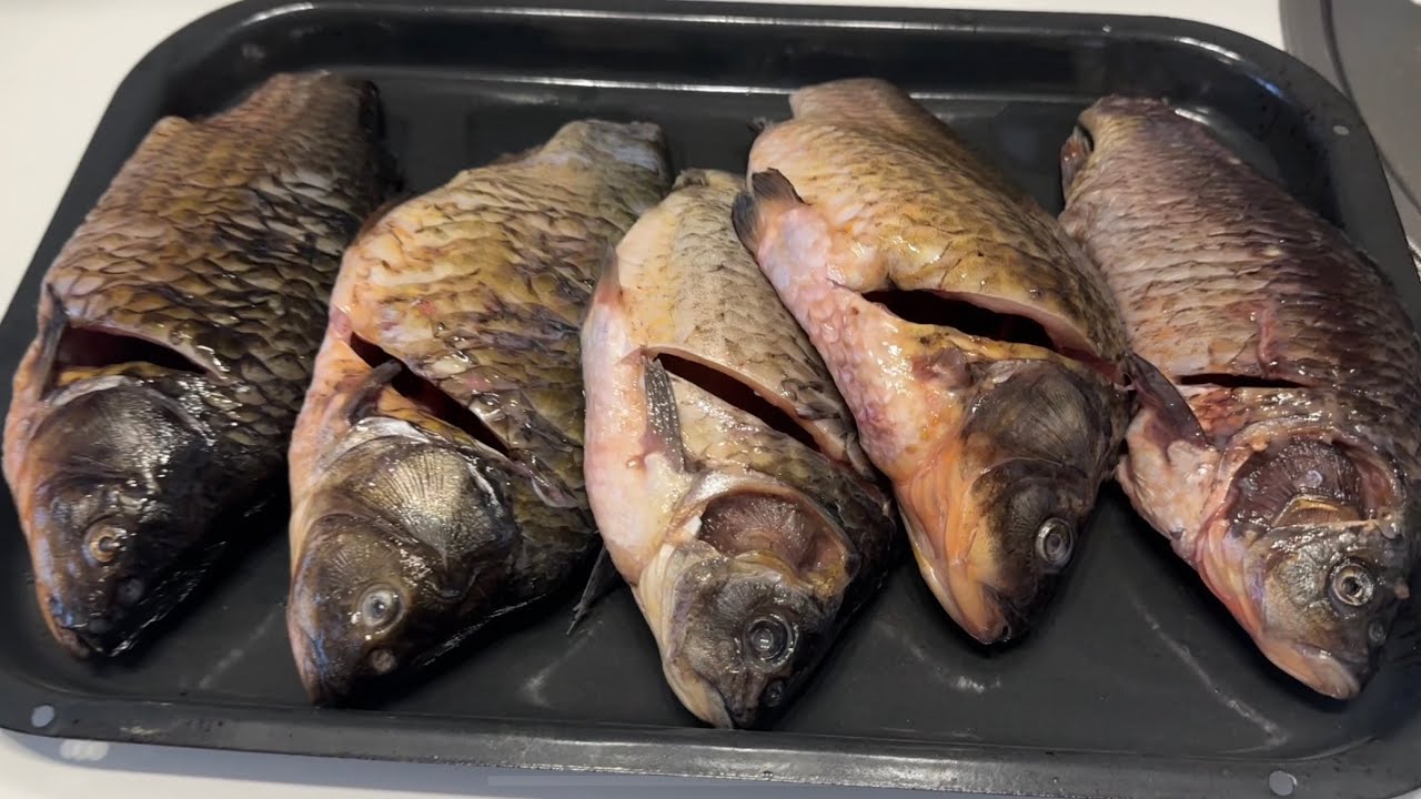 Сrucian carp with filling. Stuffed crucian carp. Baked crucian carp ...