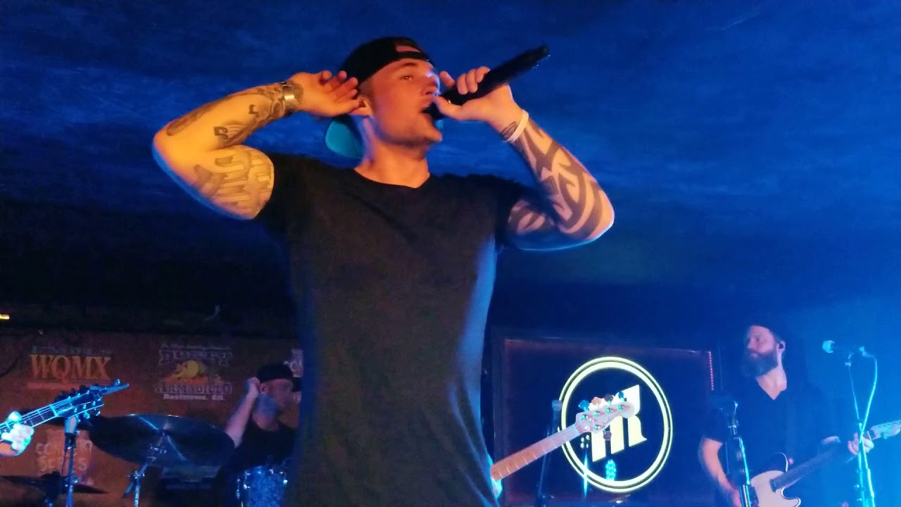 Michael Ray *Think A Little Less* Dusty Armadillo 4/20/18 - YouTube
