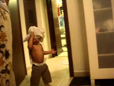 Aqmar Nak Bukak Baju