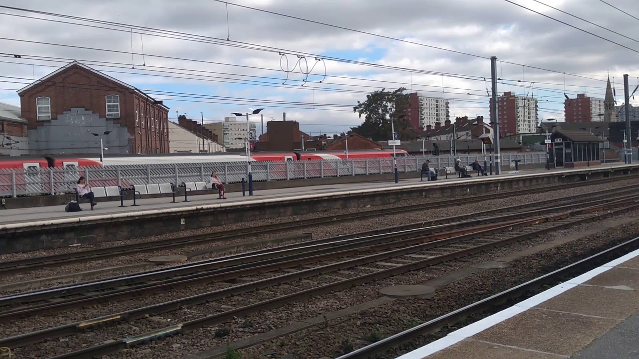 LNER 225 Arriving And Departing And Northern Class 158 Arriving ...