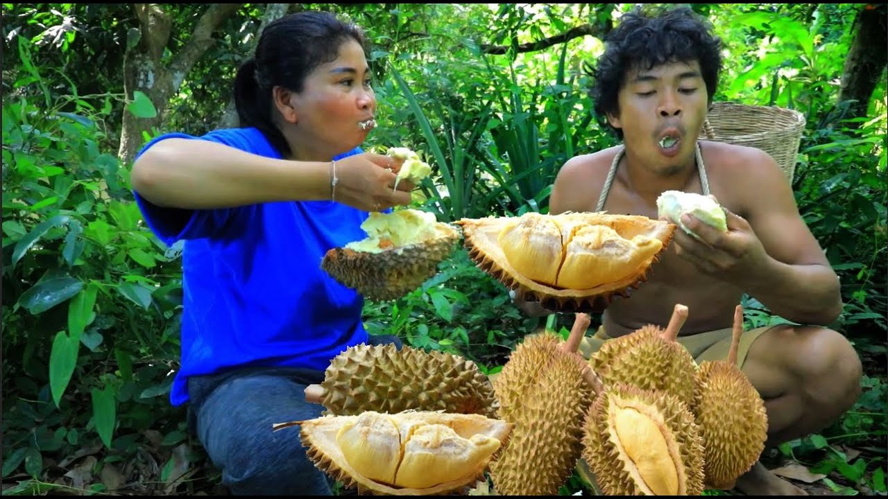 Wow amazing pick durians for eating - Eating durians recipe - primitive ...