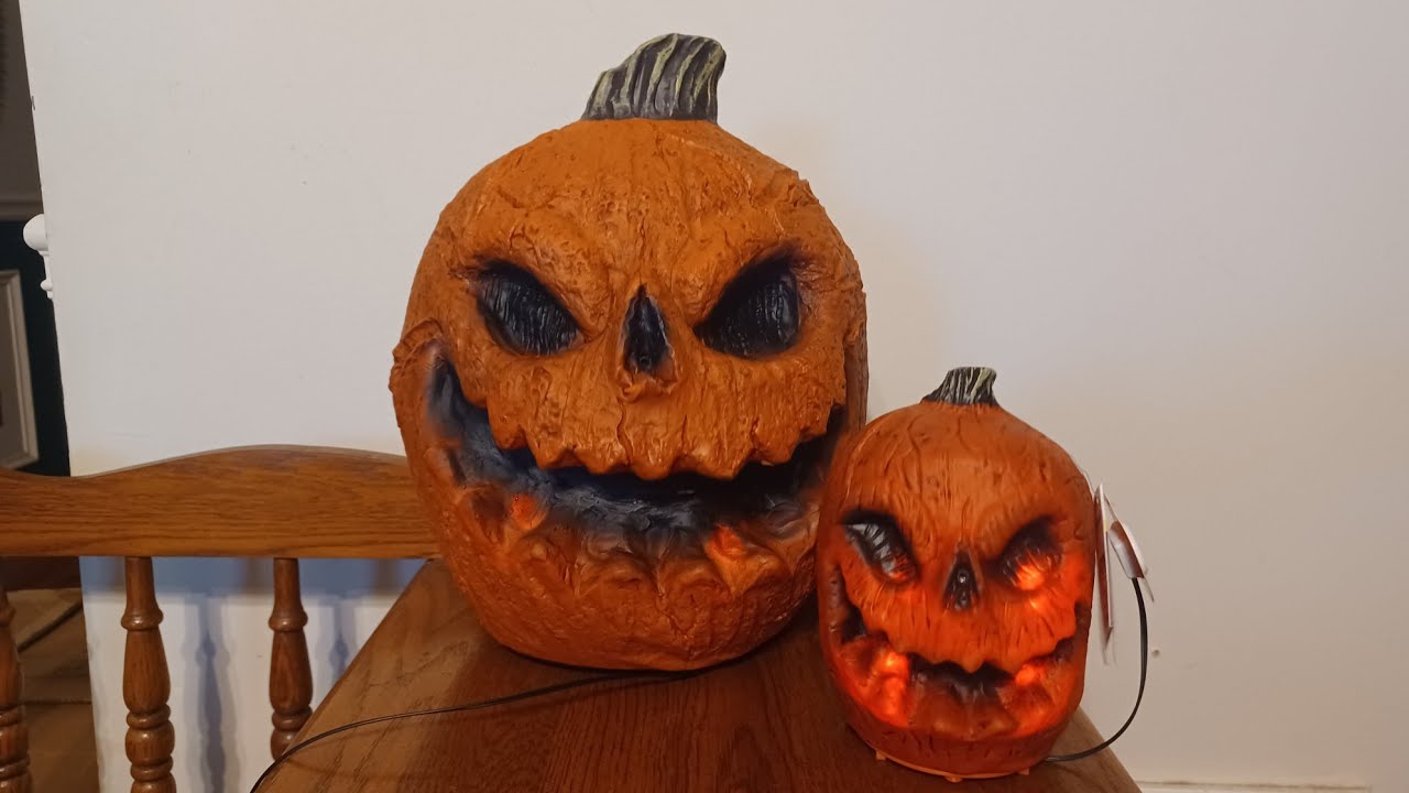 Gemmy 2023 Animated Mini Rotten Pumpkin - YouTube