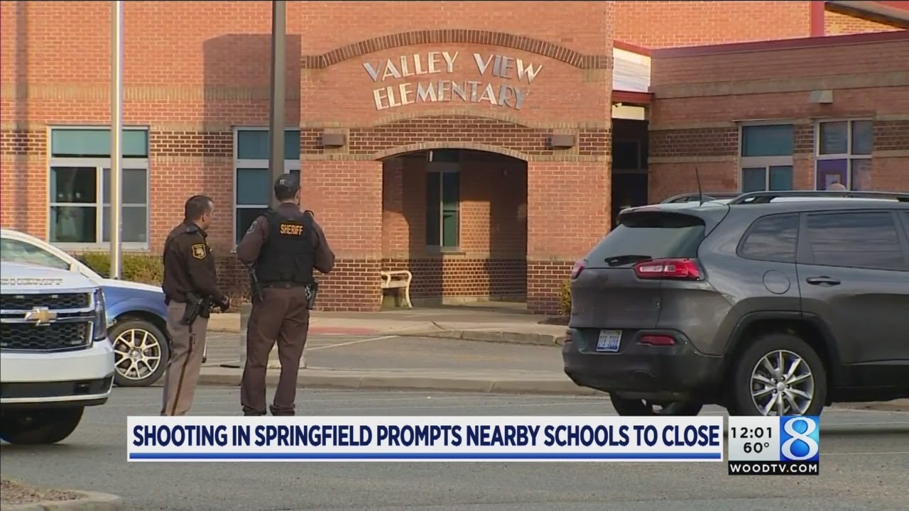 Shooting in Springfield prompts nearby schools to close - YouTube