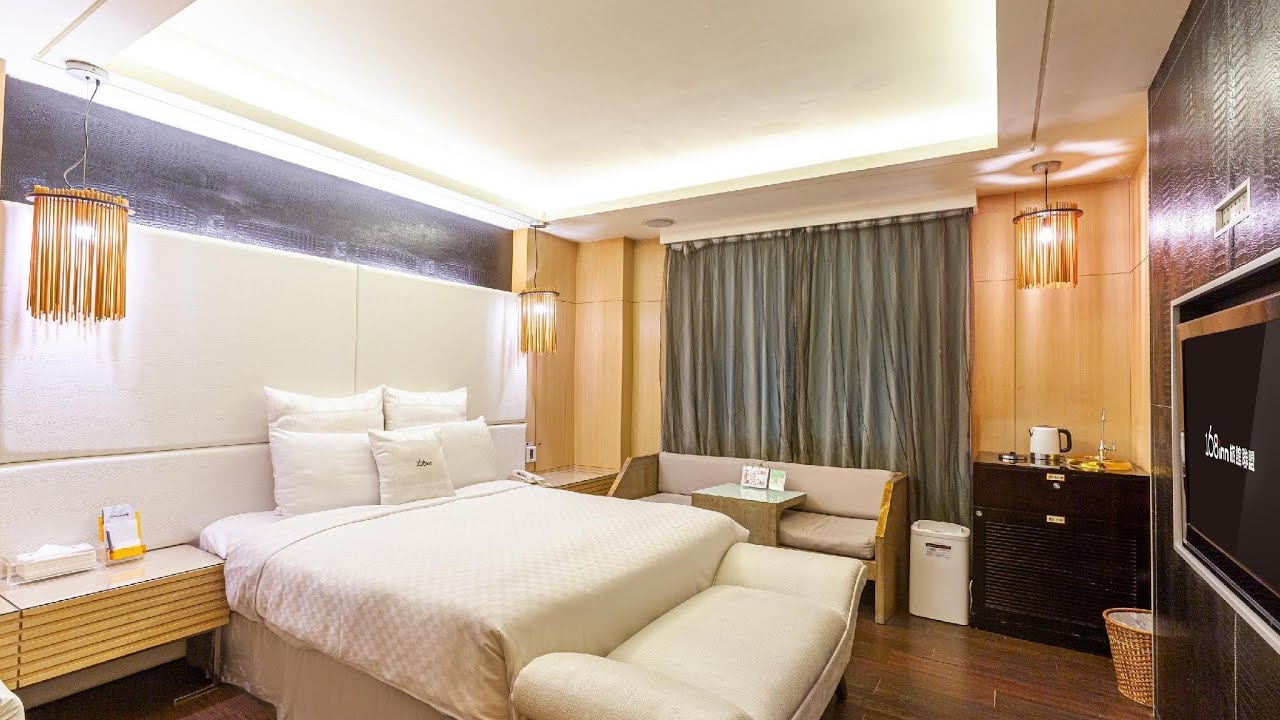 168 Motel - Pingzhen, Taoyuan, Taiwan | Travel With Vanshika - YouTube