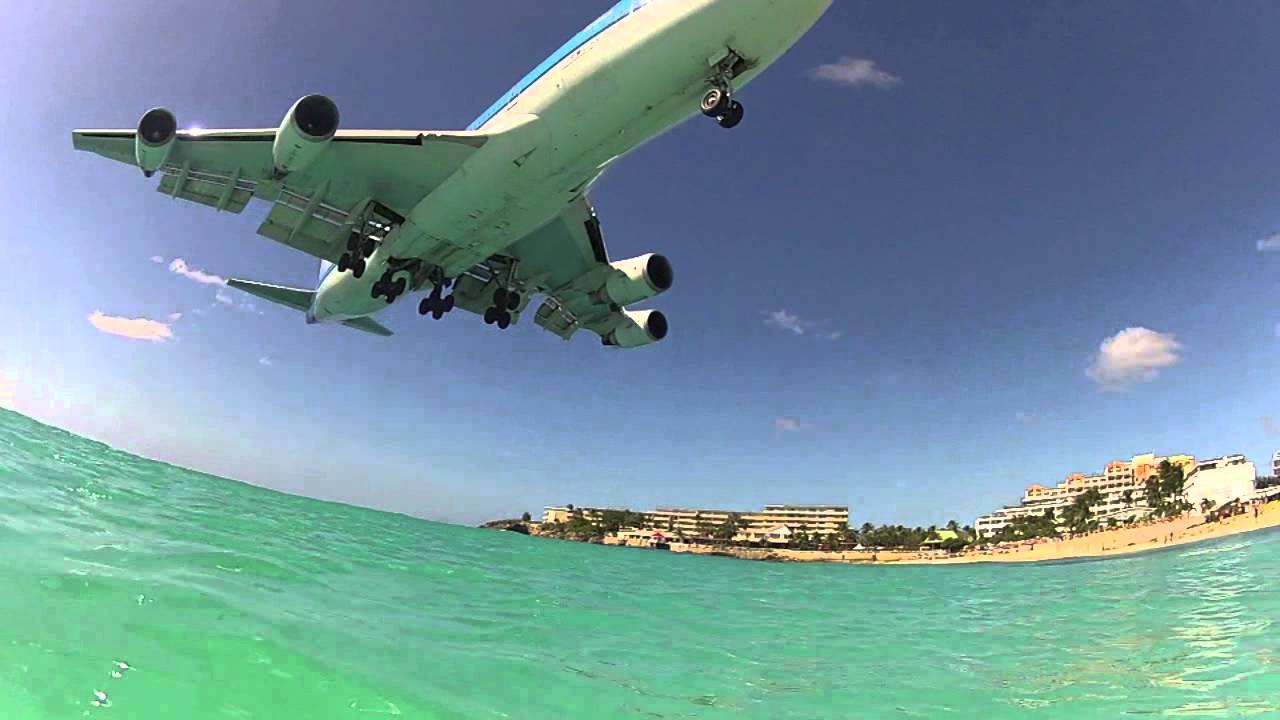 GoPro - KLM flight 785 landing at SXM - Princess Juliana Airport, Saint ...