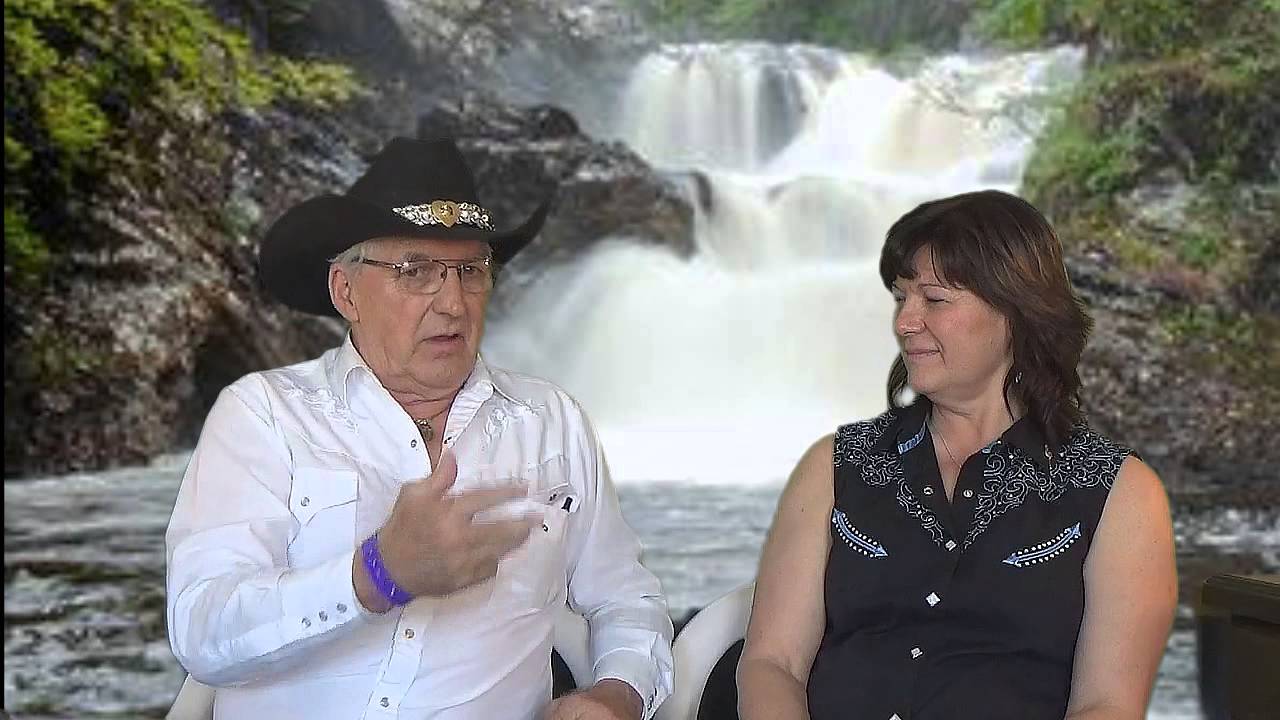 2015 04 21 OMS Opry Debbie Harrington intro "Blackwater Time" to Doug ...