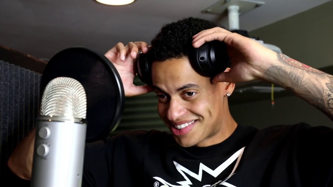 LoveLiveServe listens to the Flex Gang - YouTube