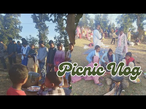 पूरा गांव में लिखकर पिकनिक मनाएं 🎉🎉🎉 full enjoy zarur click kre or picnic ka khub maza lijiye 😊😊 ...