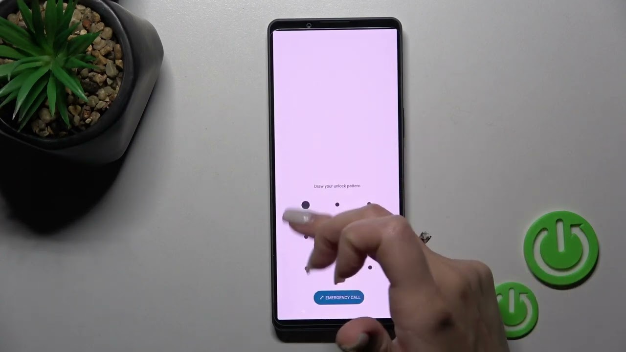 How to Change Lock Screen Wallpaper on SONY Xperia 1 IV - Set Screen ...