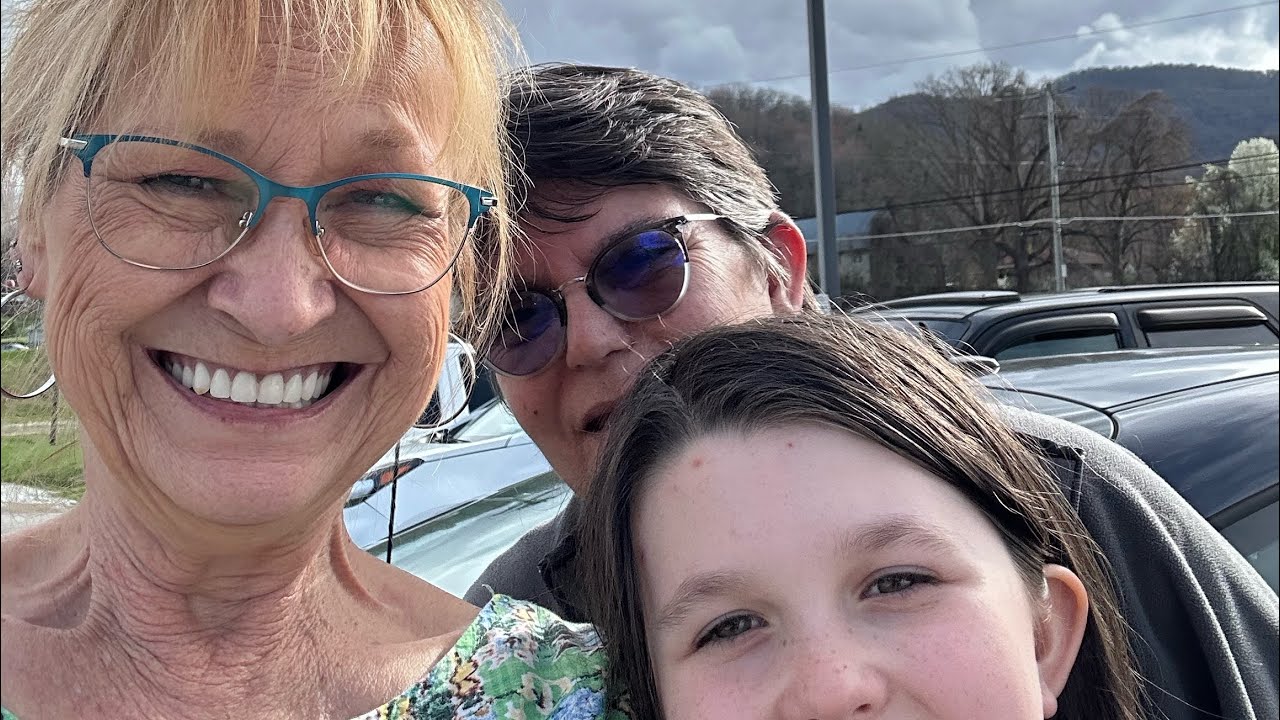 Our adventures with 4 kids and more! - YouTube