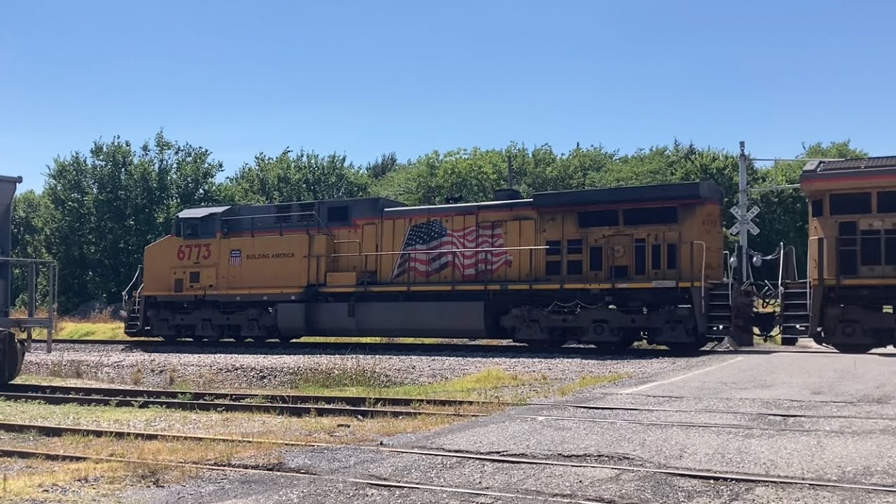 Union Pacific Grain Train at Stringtown, OK (July 7, 2024) - YouTube