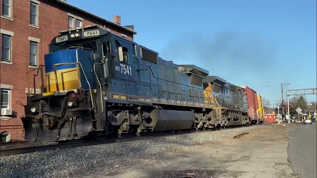 MEC 7541 w/ 7835 pull a long freight thru Shirley - YouTube