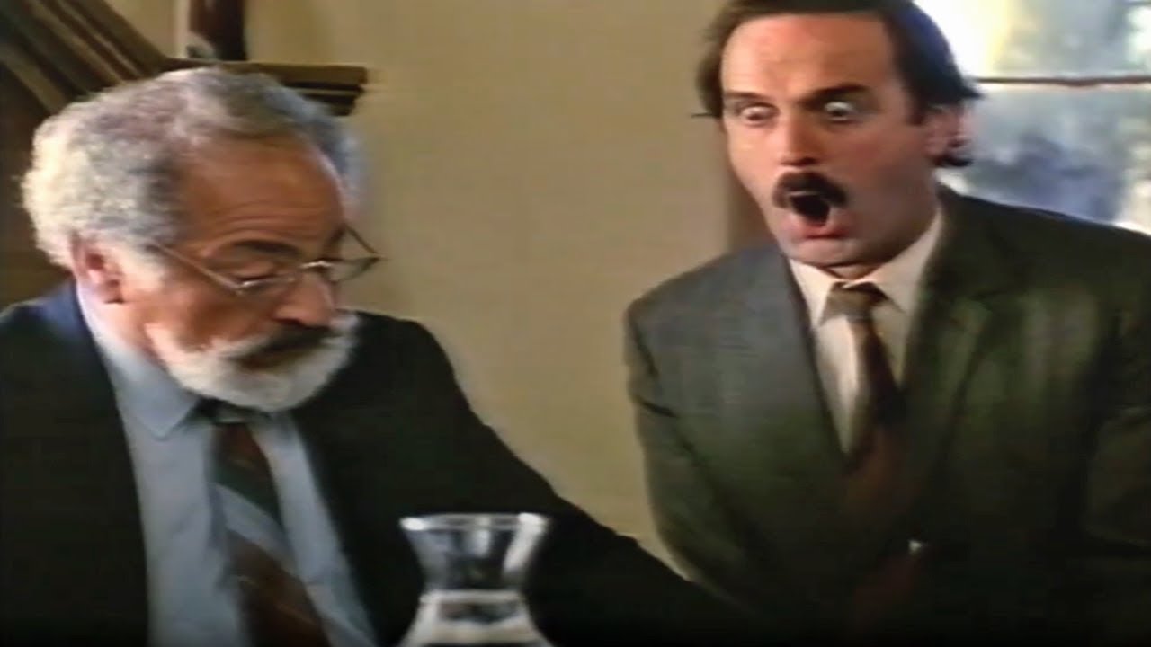 EAC MULTILIST (1984) - John Cleese - TV Ad - YouTube