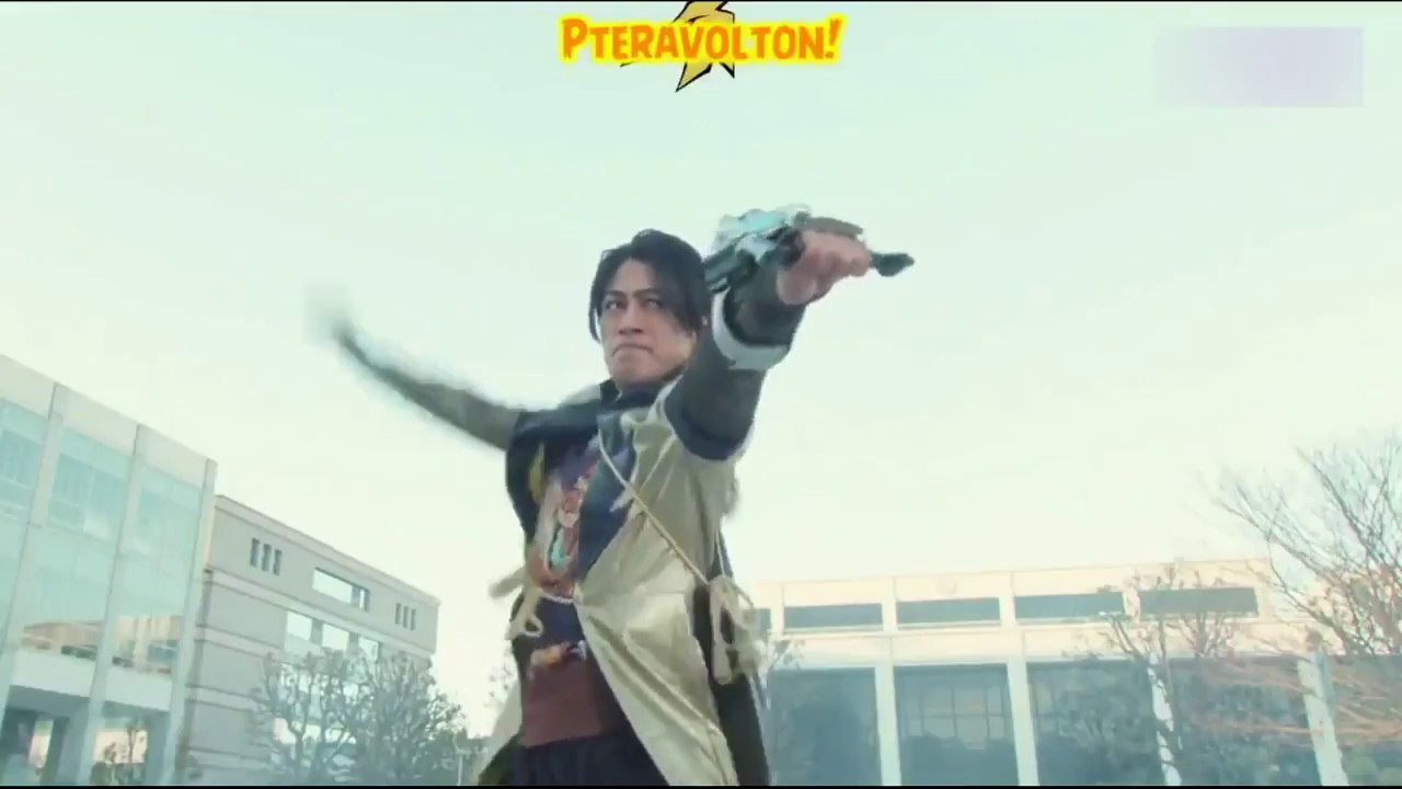 Zyuden Sentai Kyoryuger BRAVE Kyoryu GOLD 2017 Version - YouTube