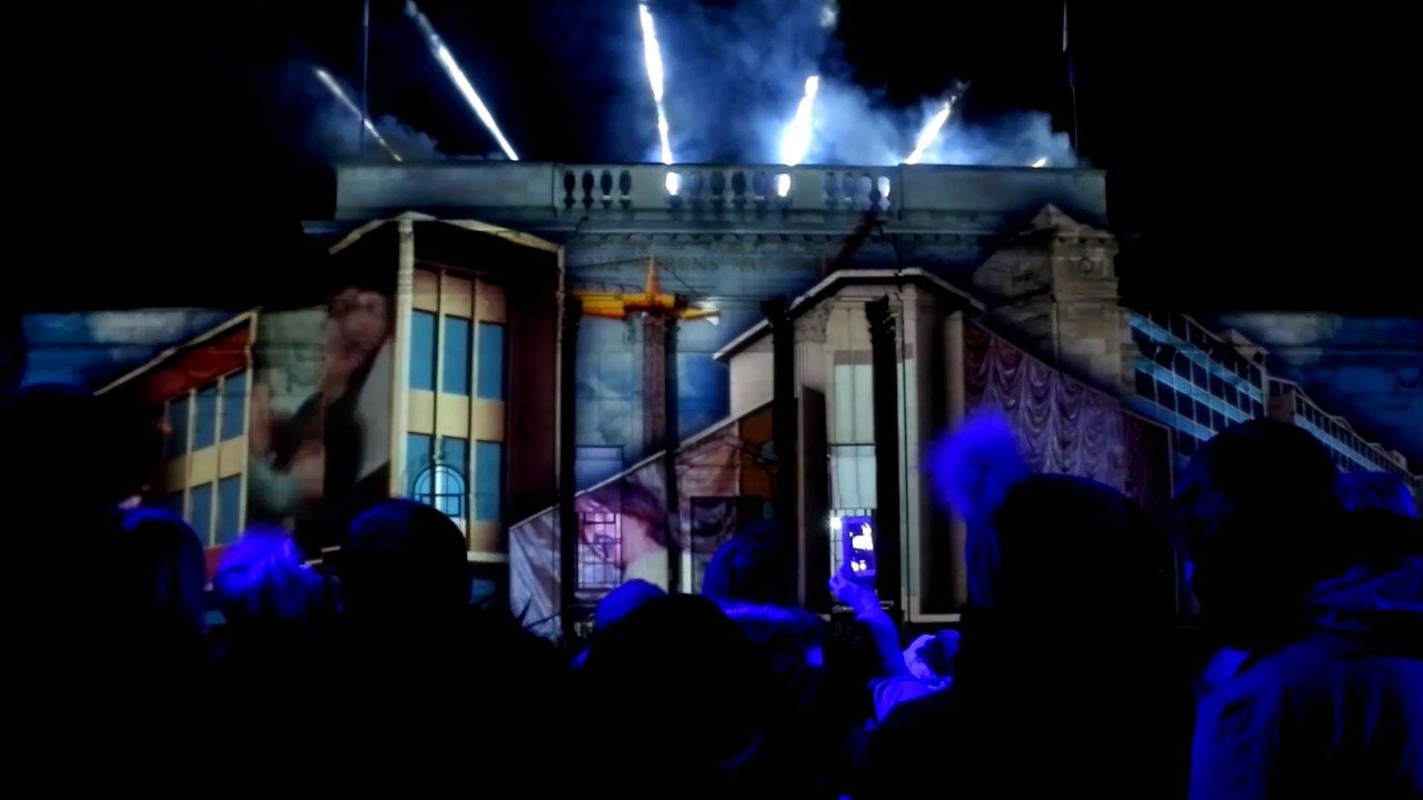 HULL City of Culture 2017 (3D Projection Mapping) - YouTube