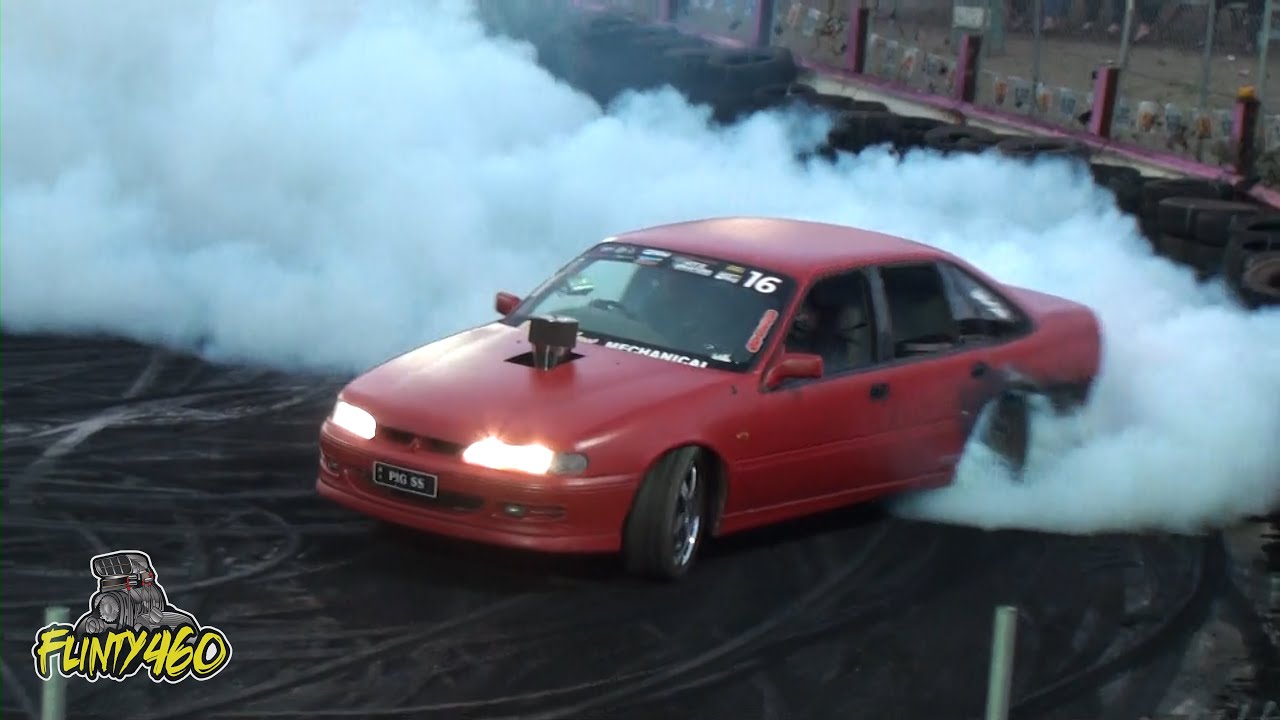 COMMODORE "PIG SS" AT REVHEADS - YouTube