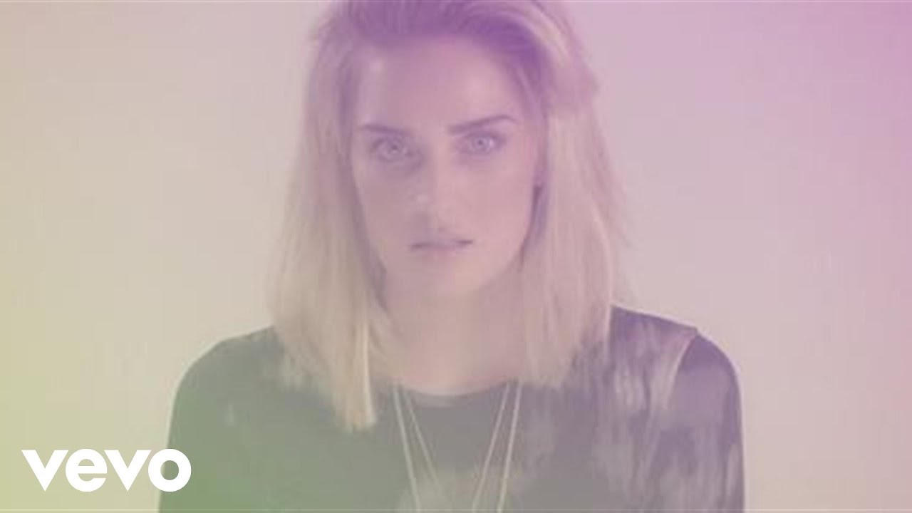 Indiana - Solo Dancing (Joe Goddard Remix) [Official Video] - YouTube
