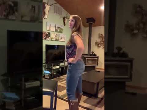 VIRAL !!! CEWEK SEKSI DAN BAHENOL