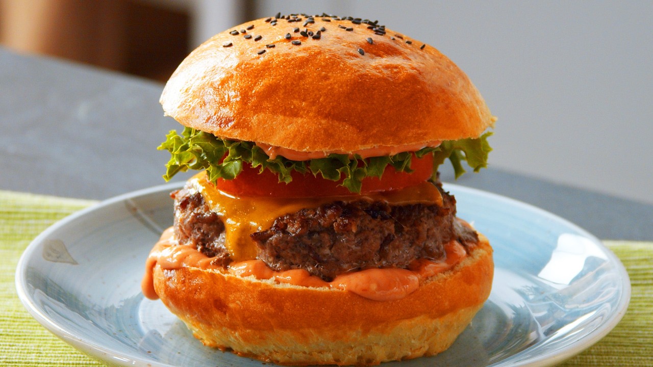 Receta fácil de pan brioche I Haz tu propio pan para hamburguesa - YouTube