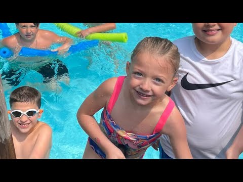 Brian bit Peter - YouTube