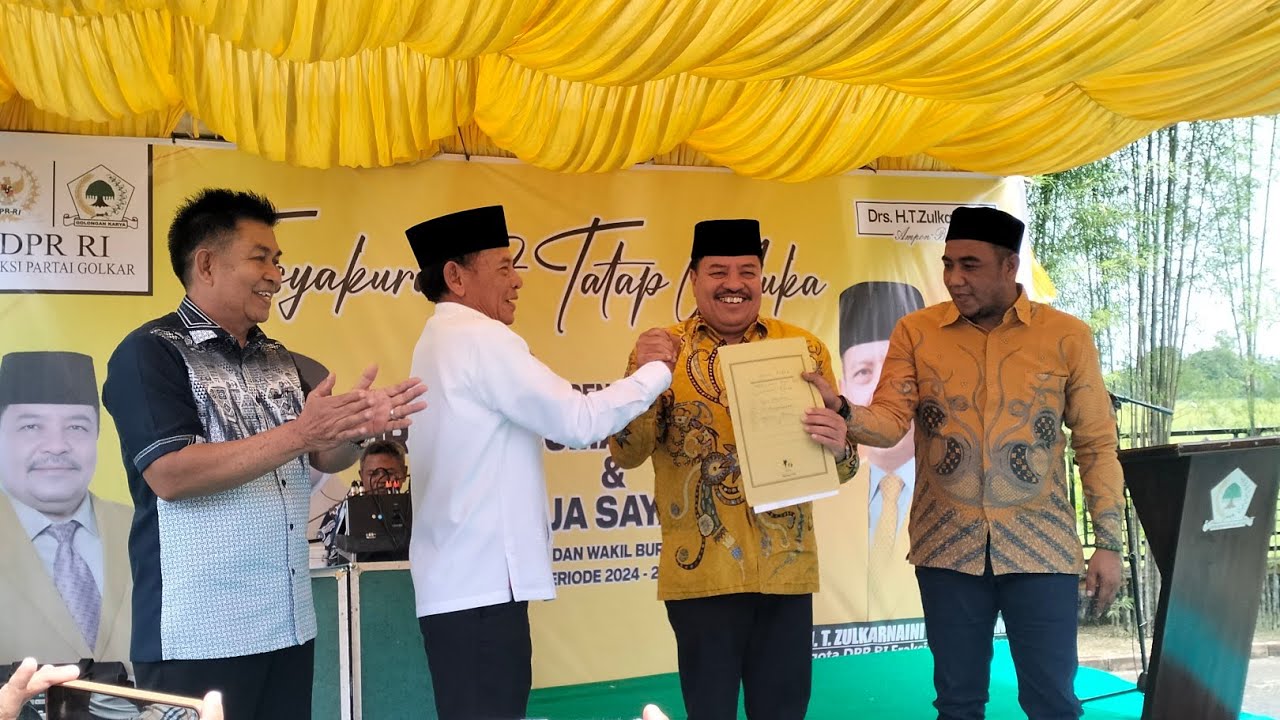 Ampon Bang Serahkan pasukan tempur ke Pasangan TRK - Sayang - YouTube